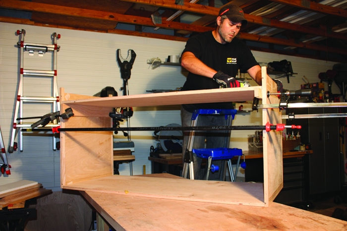 Big Stand for a Big Screen - Extreme How To