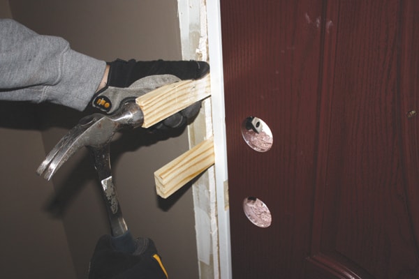 How to Use Wood Shims - Extreme How To