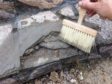 Repairing Faux Stone - Extreme How To