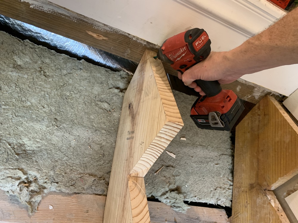 Stair Stringer Installation - Extreme How To